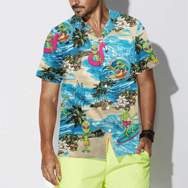 Alien On The Beach Hawaiian Shirt, Summer Beach Aloha Shirt For Men An ...